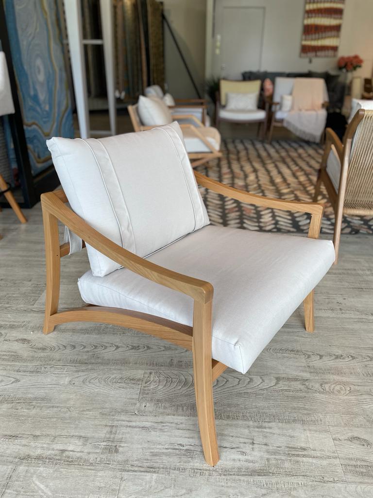 BUTACA ASSIRIA ACABADO NATURAL COJINES NATURAL (PTY) | Bali Home Center